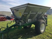 Used Lime Spreader for sale. Chandler equipment & more | Machinio