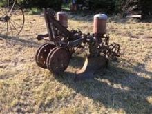 Used 2 Row Planter for sale. John Deere equipment & more | Machinio