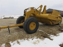 Used Scraper Pull Type for sale. John deere and more.