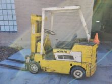Used White Forklifts for sale. JLG equipment & more | Machinio