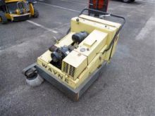 Used Wayne Sweepers for sale. Freightliner equipment & more | Machinio