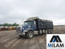 Used Quint Axle Dump Trucks for sale. Mack equipment & more | Machinio