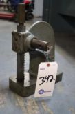 Used Famco Arbor Press for sale. Famco equipment & more | Machinio