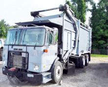 Used Expeditor Trucks for sale. Freightliner equipment & more | Machinio