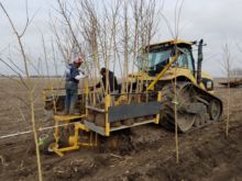 Used Tree Planters for sale. Pasen equipment & more | Machinio