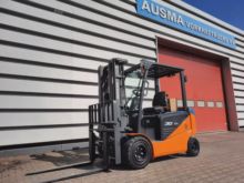Used Doosan B30 Forklift for sale in Netherlands | Machinio