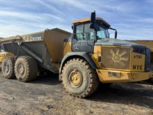 Used Deere 410E for sale. John Deere equipment & more | Machinio