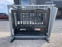 Used Cattle Chutes for sale. Zimmerman equipment & more | Machinio