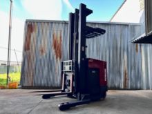 Raymond EASI R40TT: Prices, Specs, and Trends